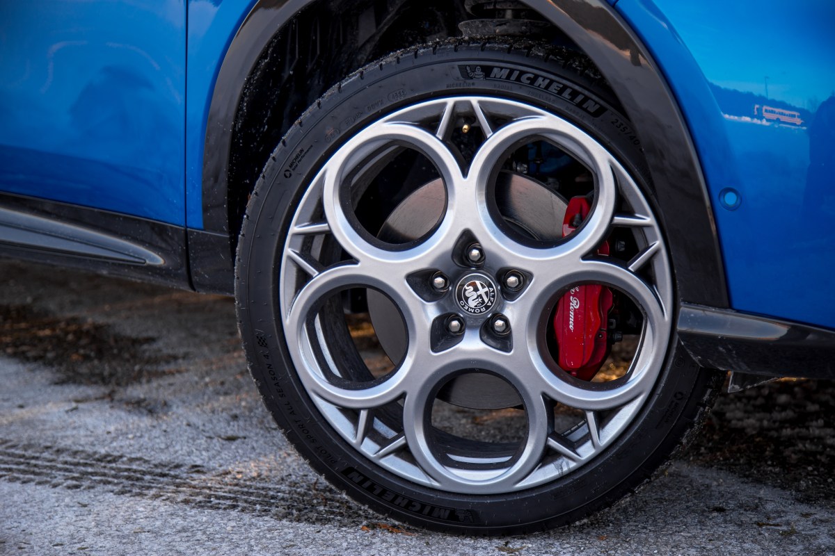 Review: 2024 Alfa Romeo Tonale Veloce – Canadian Auto Review