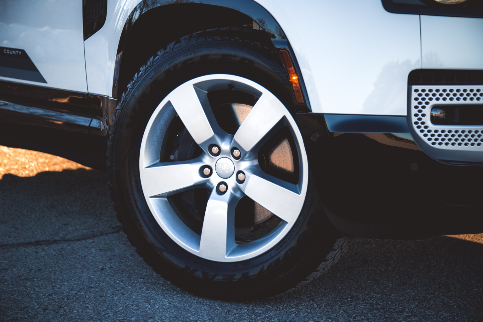 Review: 2024 Land Rover Defender 110 SE P500 – Canadian Auto Review