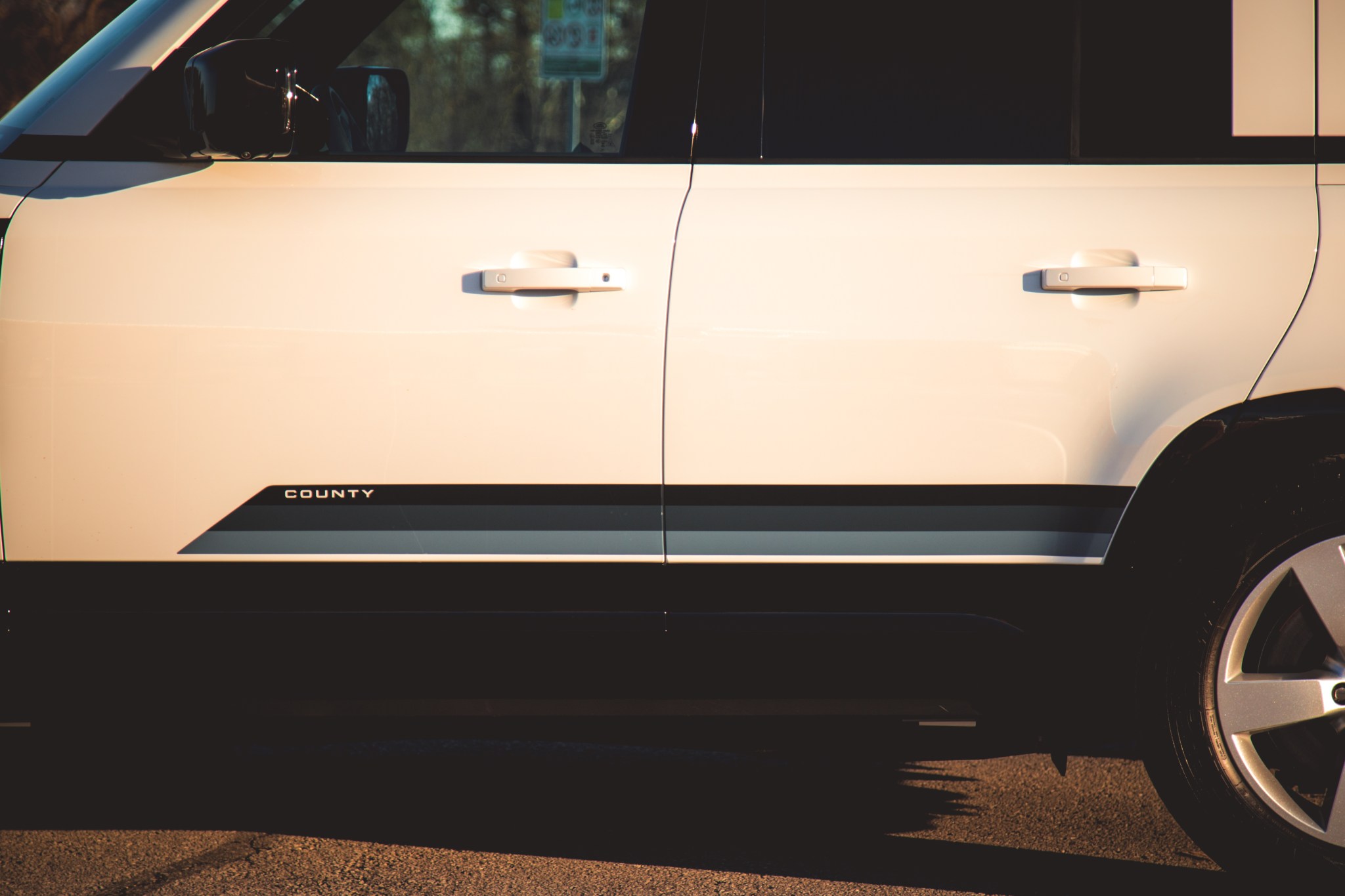 Review: 2024 Land Rover Defender 110 SE P500 – Canadian Auto Review