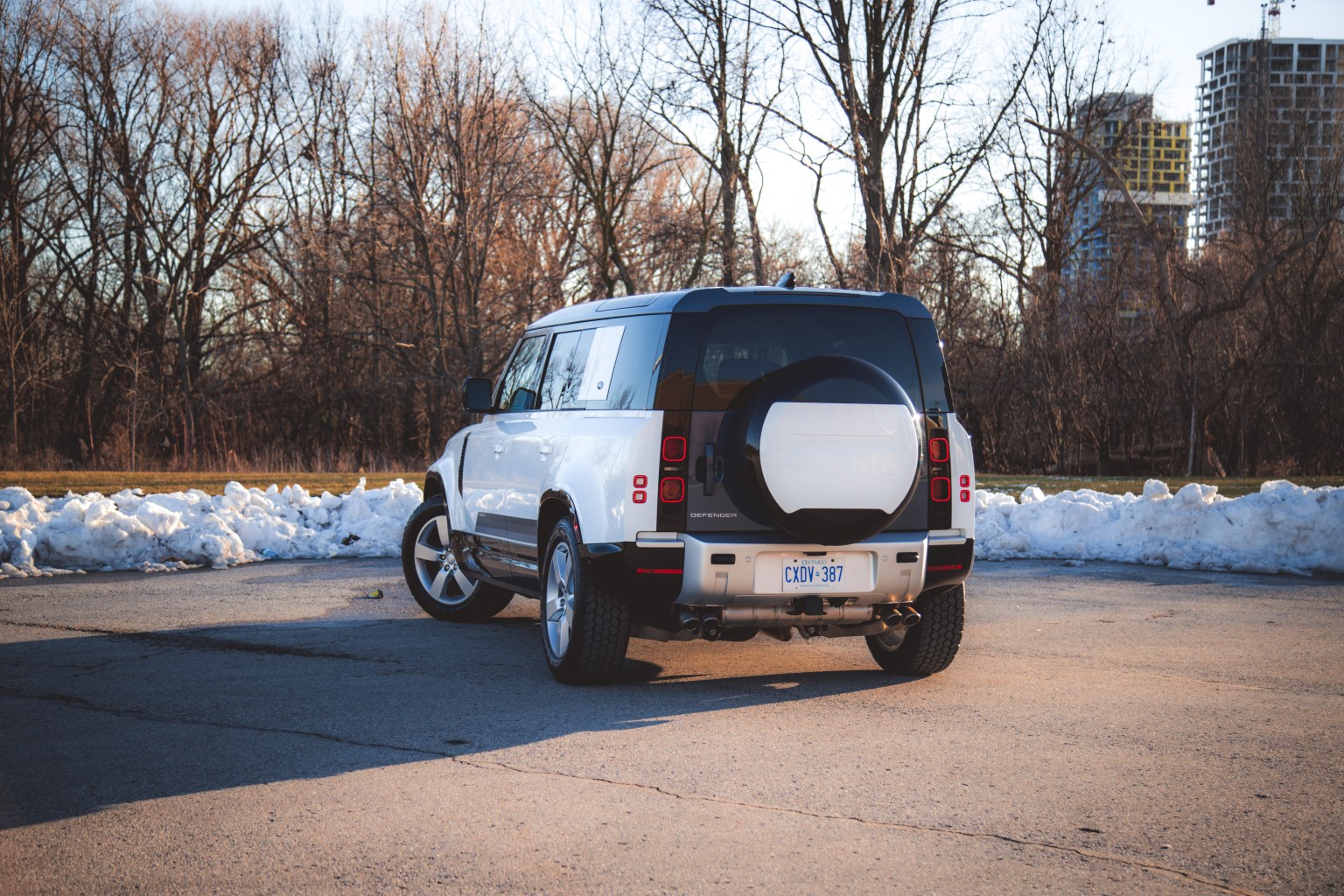 Review: 2024 Land Rover Defender 110 SE P500 – Canadian Auto Review