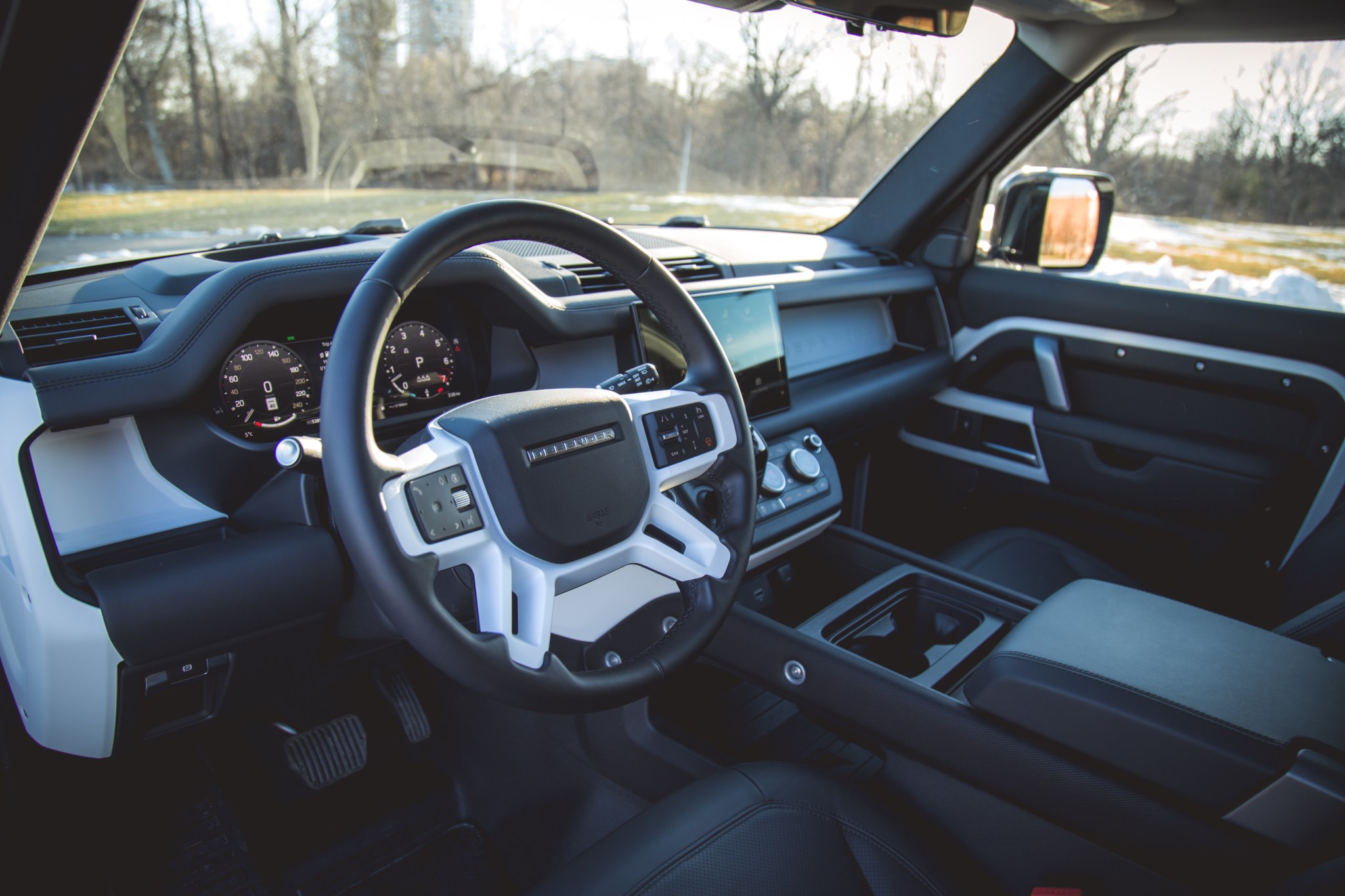 Review: 2024 Land Rover Defender 110 SE P500 – Canadian Auto Review