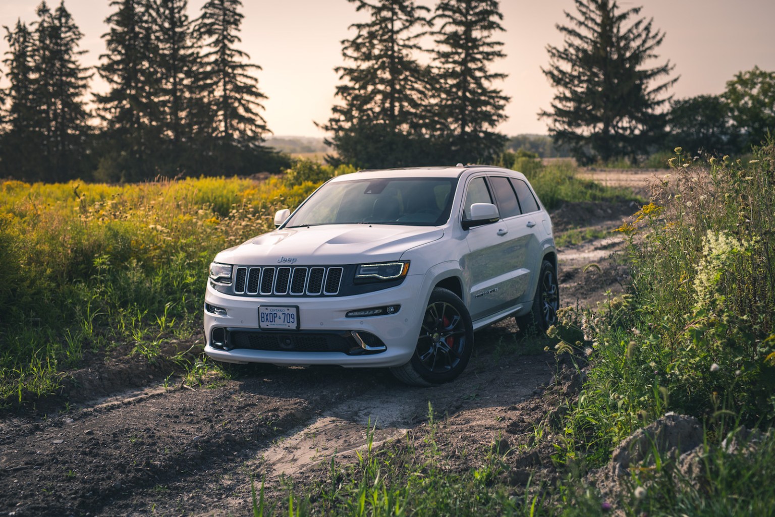 Review: 2015 Jeep Grand Cherokee SRT – Canadian Auto Review
