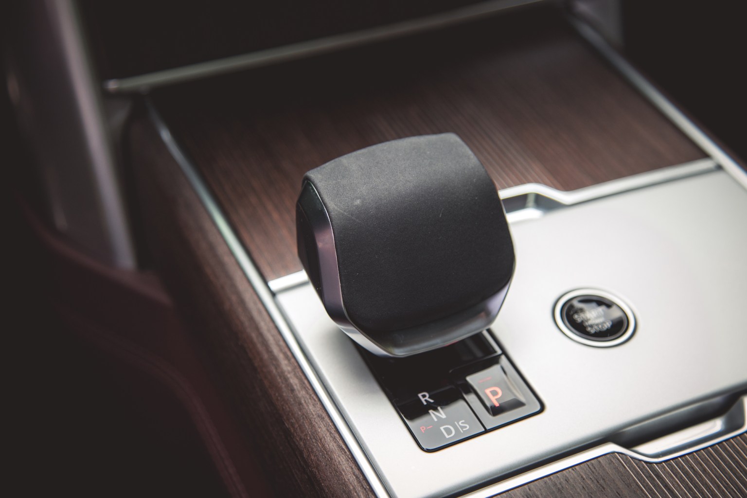 Review: 2025 Range Rover Autobiography – Canadian Auto Review