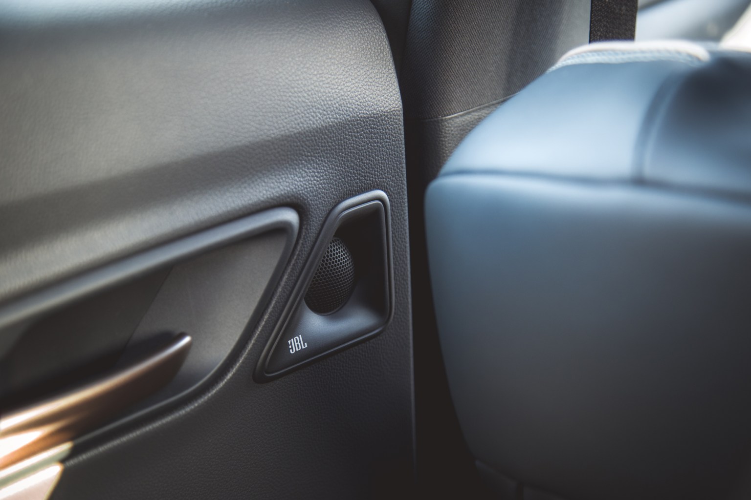 Review: 2025 Toyota Crown Signia Limited – Canadian Auto Review