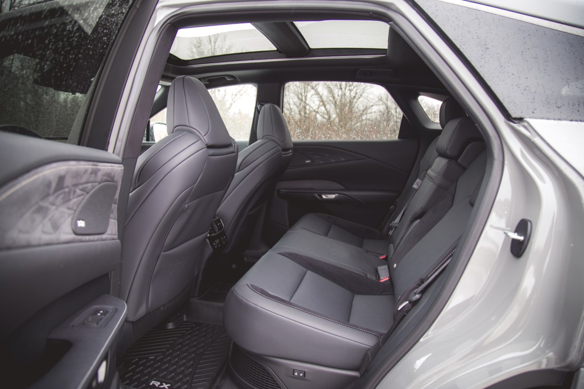 Review: 2025 Lexus RX500h Black Line – Canadian Auto Review