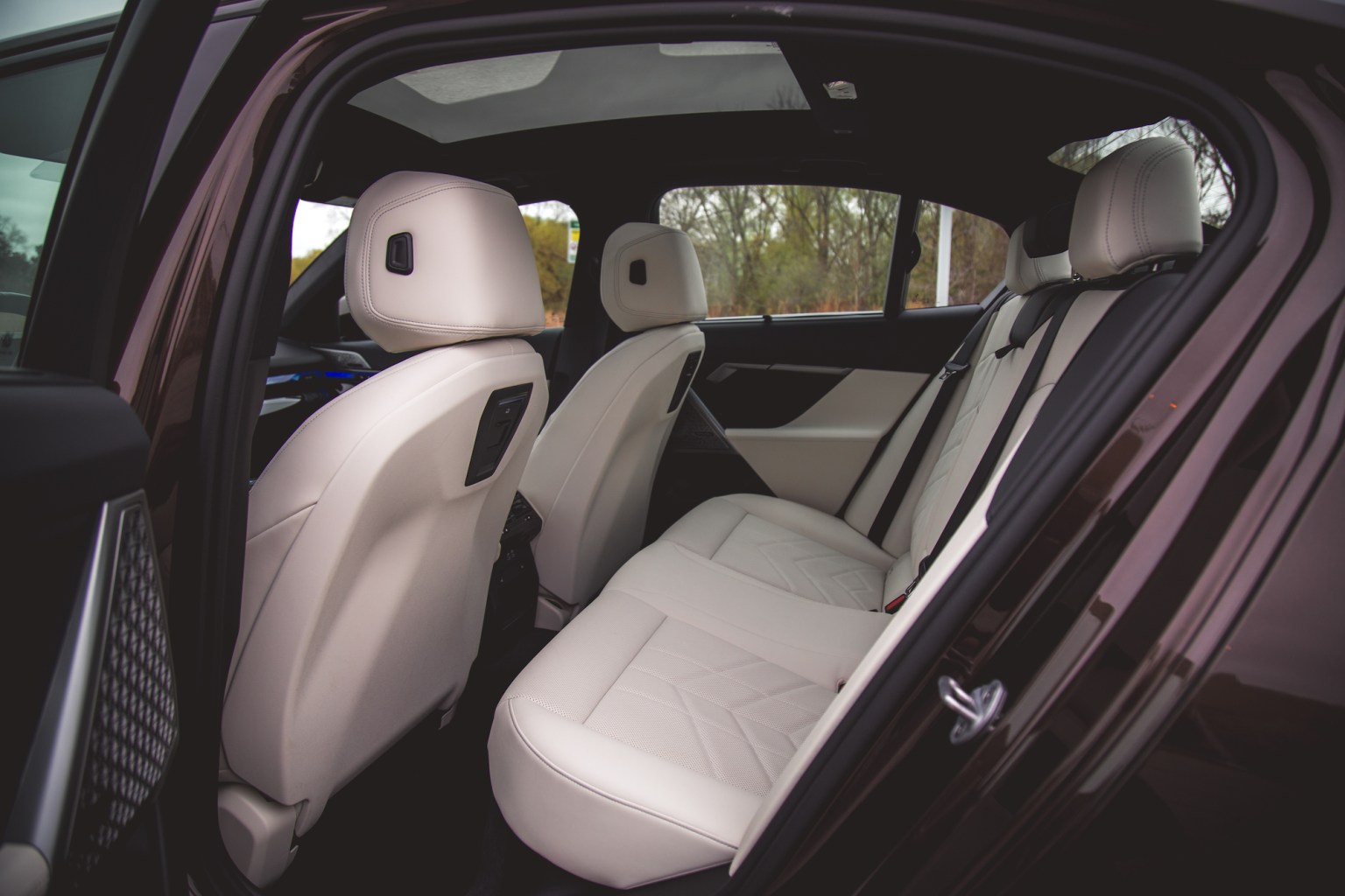 Review: 2025 BMW 550e xDrive – Canadian Auto Review
