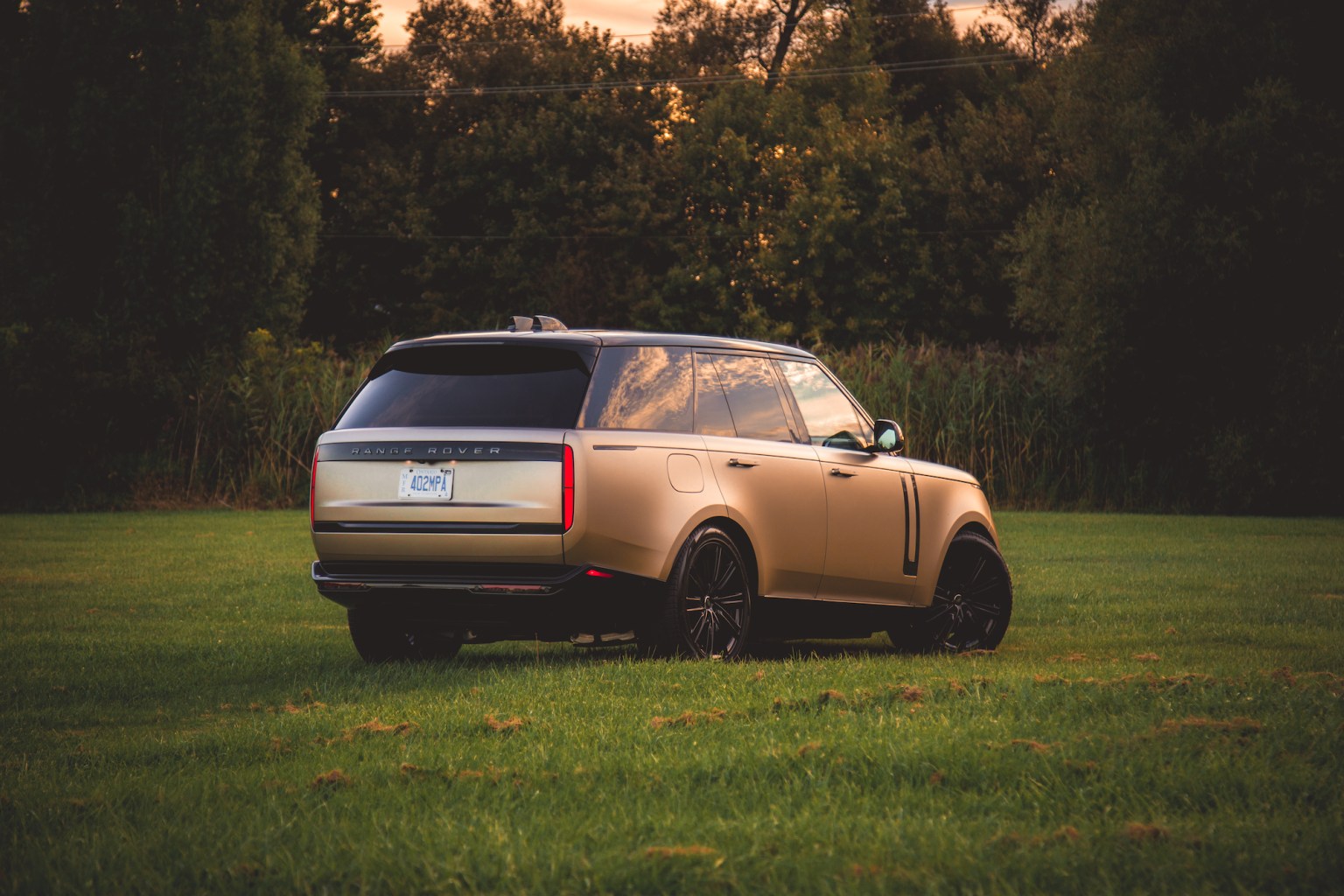 Review: 2025 Range Rover P550e SE – Canadian Auto Review