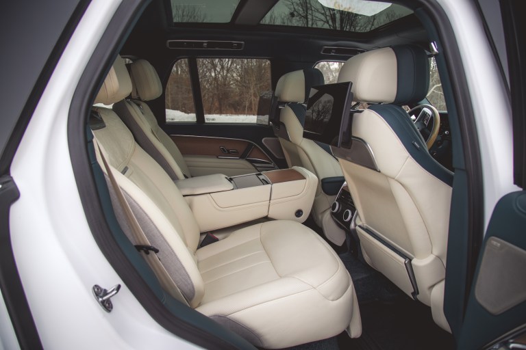 Review: 2025 Range Rover SV – Canadian Auto Review