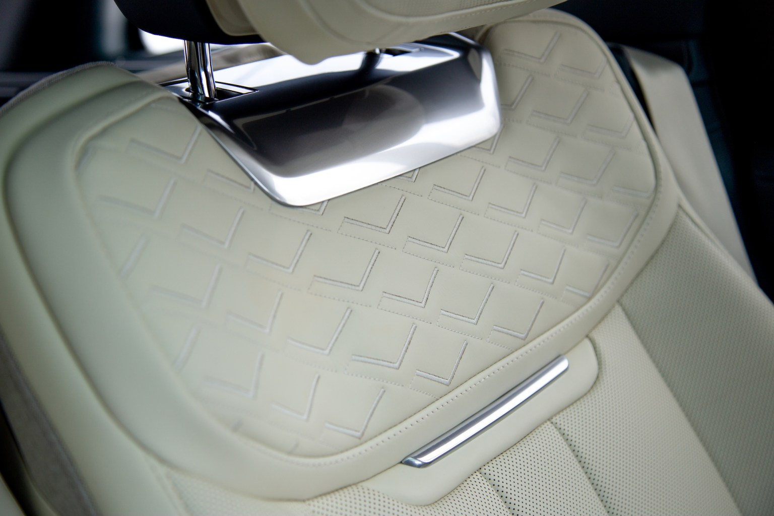 Review: 2025 Range Rover SV – Canadian Auto Review